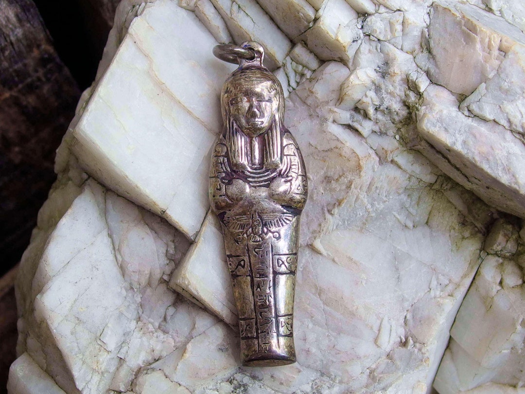 Silver Egyptian Sarcophagus/mummy Pendant, Embossed Detail, 10g - Etsy