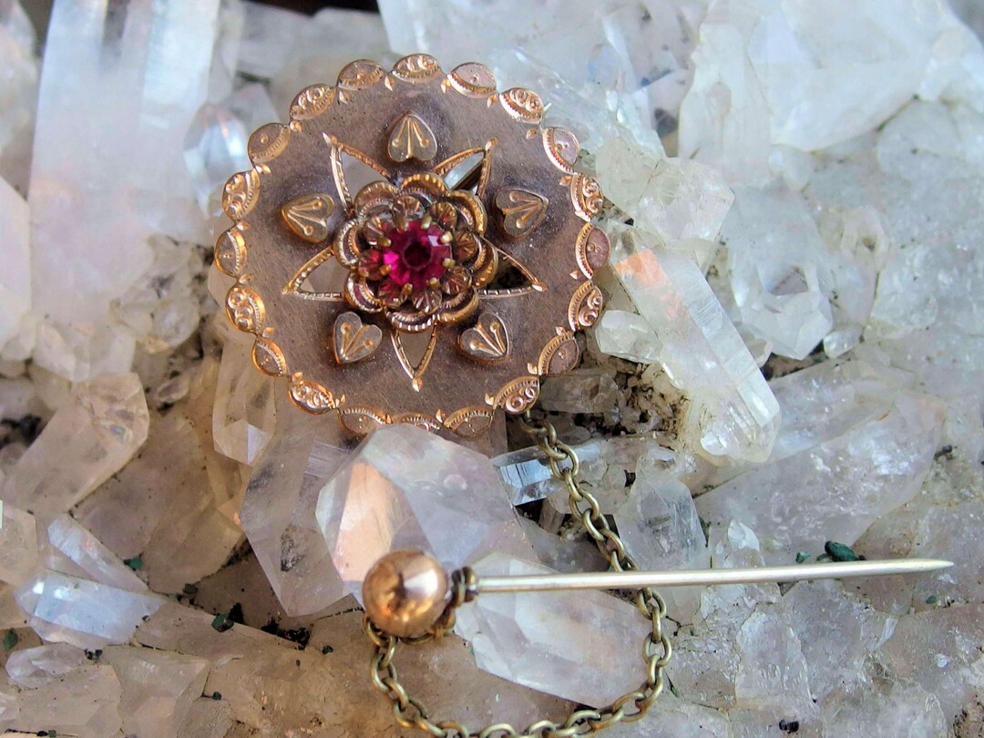 Victorian RGP Star Brooch, Safety Chain, Rose Stone Center, Hearts, C ...