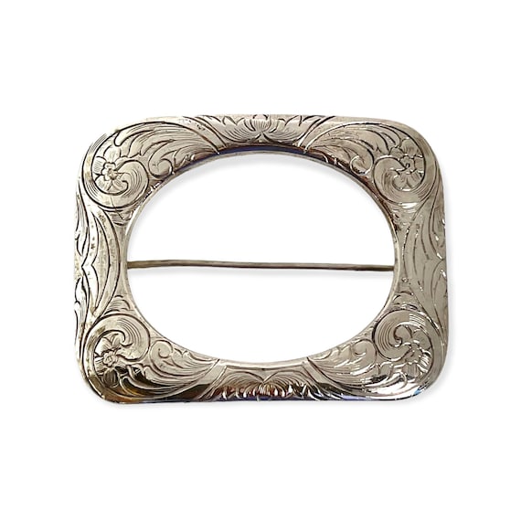 Large Silver Tone Brooch, Large Silver Tone Brooch wi… - Gem