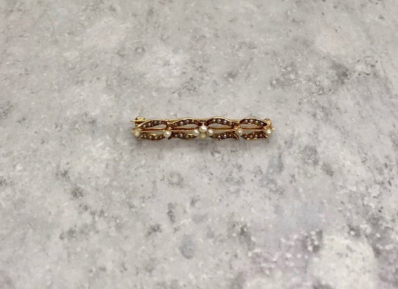 Yellow Gold Pearl Bar Pin, Horse Shoe Design , Victor… - Gem