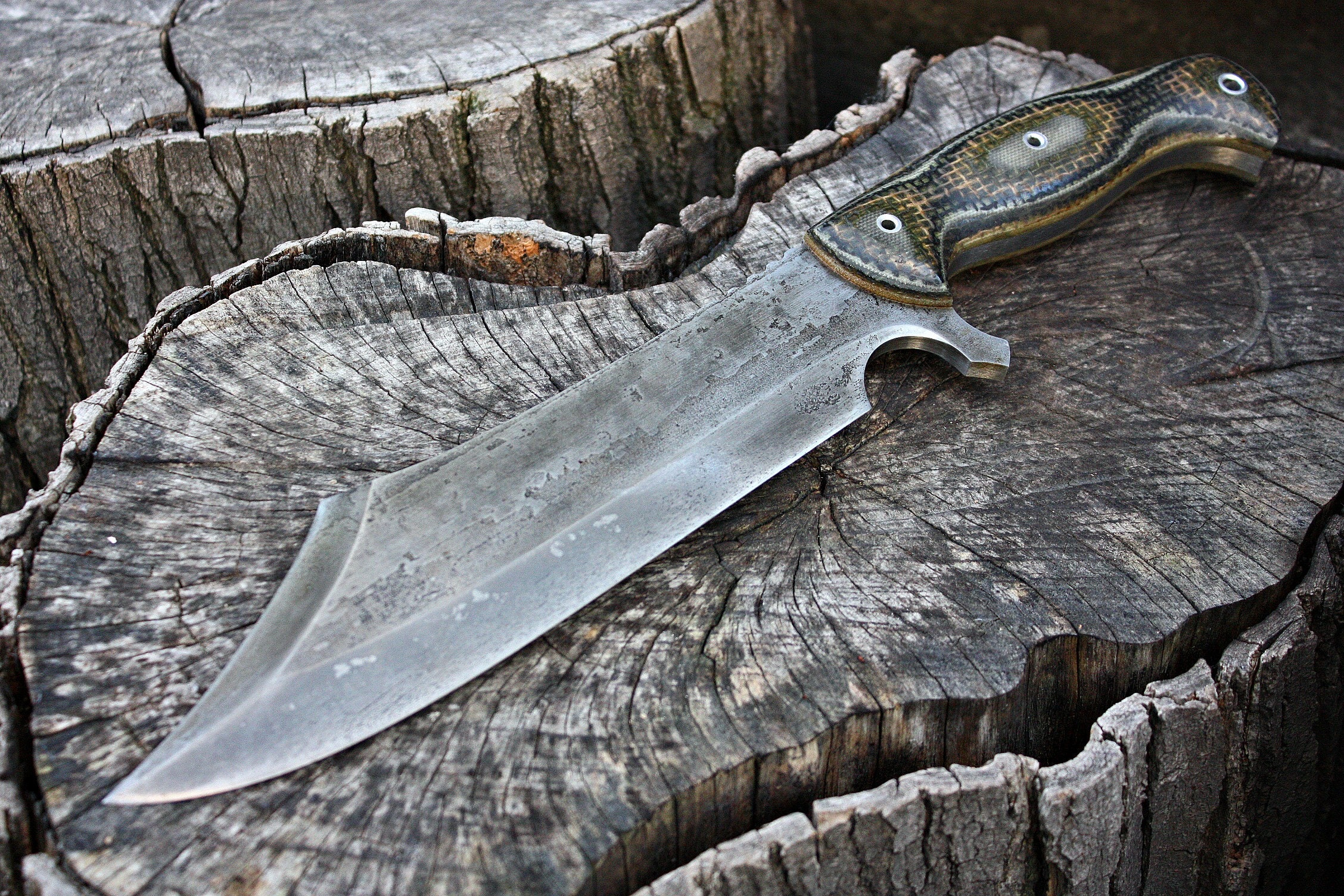 Handcrafted blade FOF Stone Boar mod full tang modern bowie knife