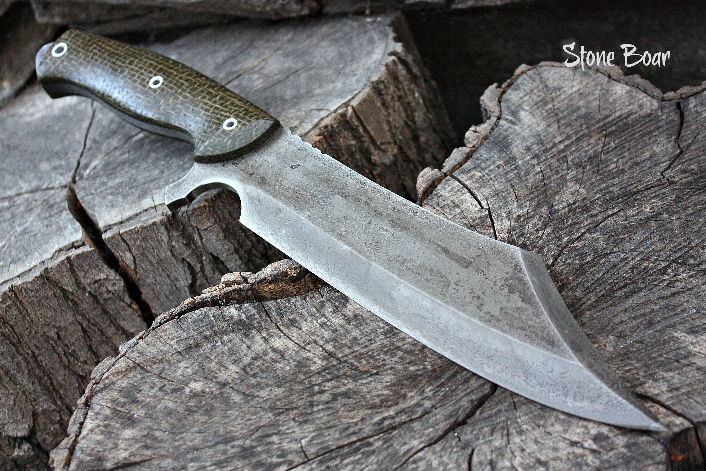 Handcrafted blade FOF Stone Boar full tang modern bowie knife