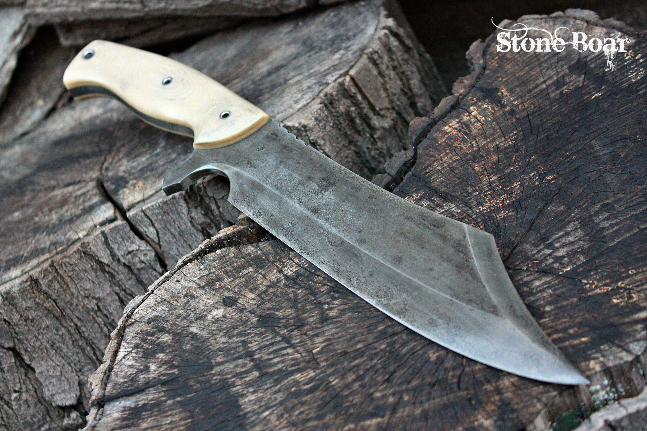 Handcrafted blade FOF Stone Boar full tang modern bowie knife