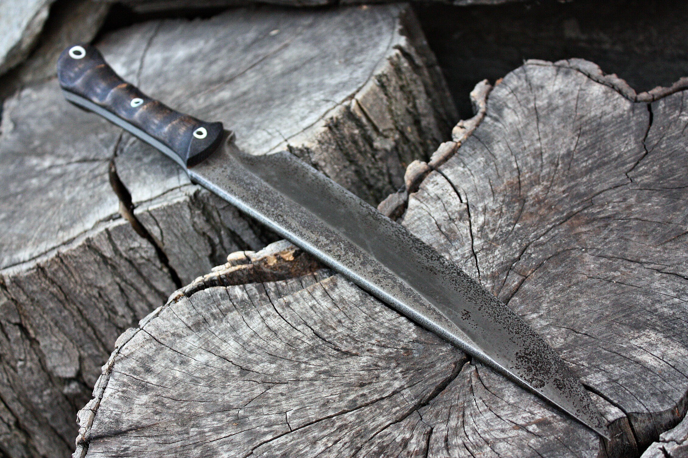 Handcrafted FOF Ulfr Full Tang tactical and survival blade.