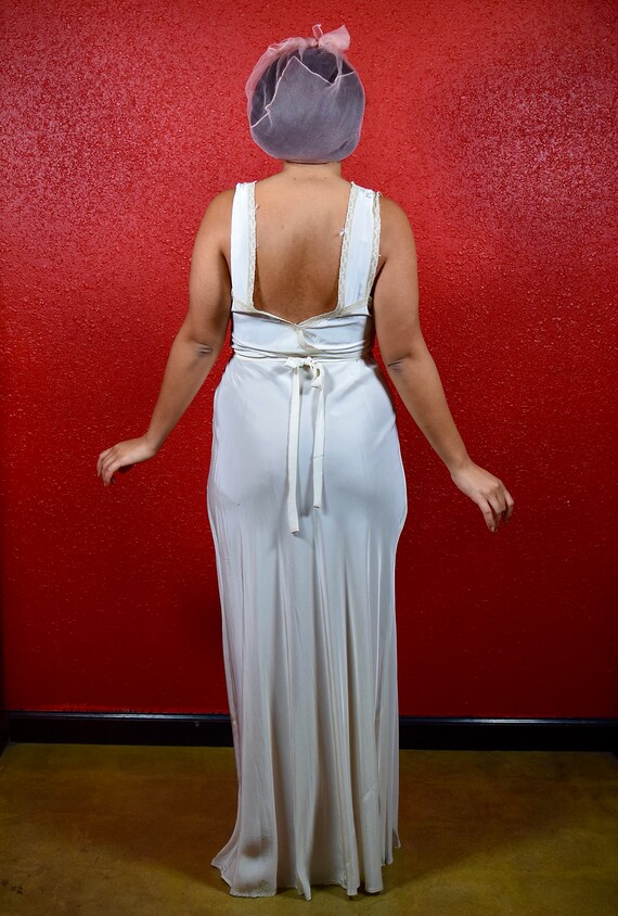 1930s Rayon Negligee Lace Trim Bias Cut - Gem