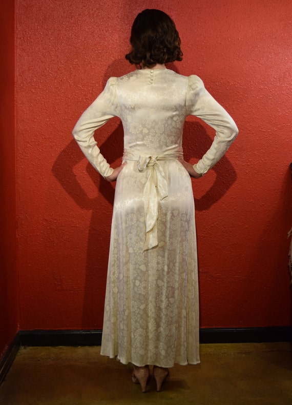 1930s 40s Silk Damask White Gown Vintage Bridal Dress… Gem