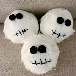 Mummy Wool Bowl Fillers Wrapped in White Gauze Cheesecloth Set of 3 ...