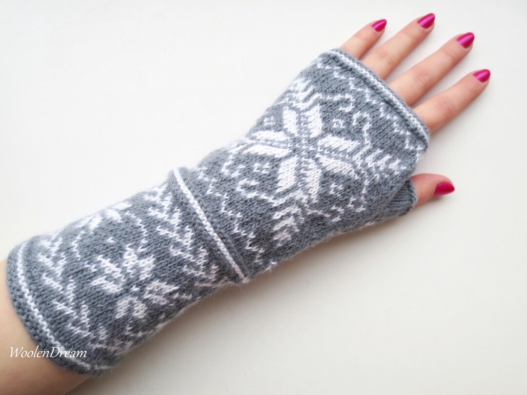 Merino Wool Gloves Finger-less Hand Knitted Scandinavian Christmas Star ...