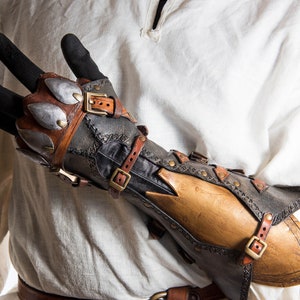 Leather Armored Gauntlet - DIGITAL PDF PATTERN - - Etsy Canada