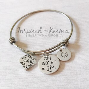 One Day at A Time Personalized Sobriety Bracelet, Addiction, Recovery ...