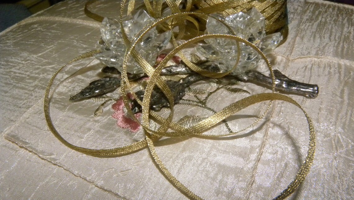Vintage 1/8" W Victorian French Metallic Spreadable Gold Wire Mesh ...