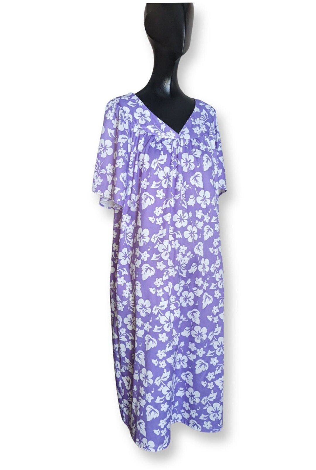 Hawaiian Print Muumuu, Medium, Purple and White Mumu, Polyester Machine ...
