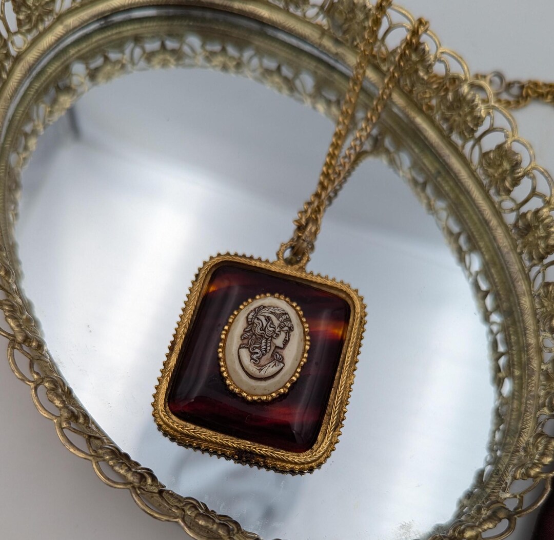 Unique Square Cameo 24 Goldtone Chain, Pendant Necklace, 1970s, Signed ...