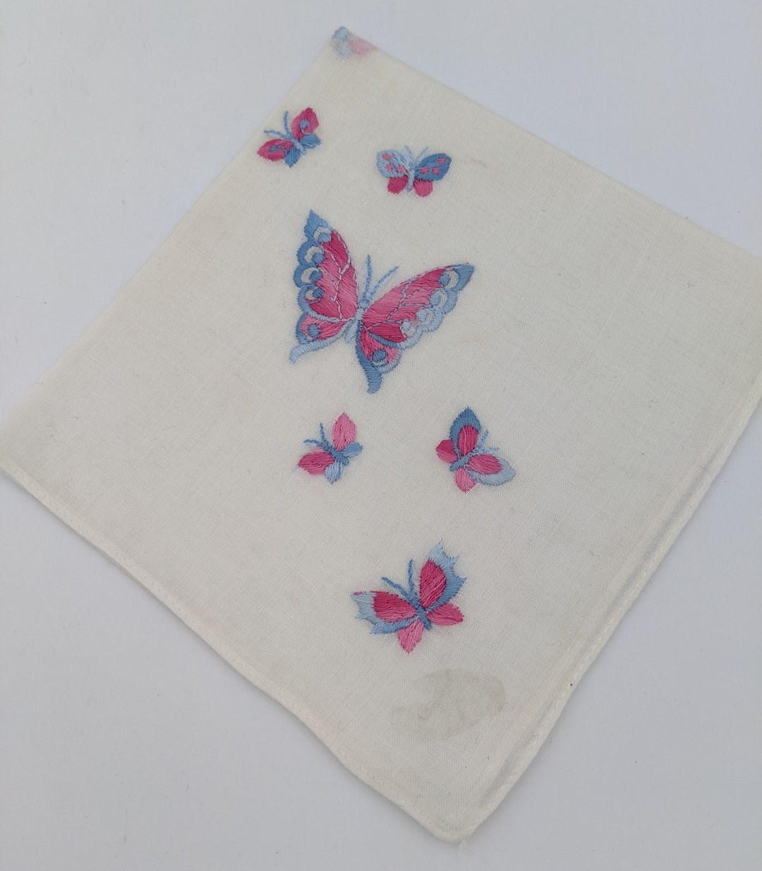 Vintage Pink Butterfly Embroidered and Appliqued Hankie 10 1/2" X 10 1/ ...