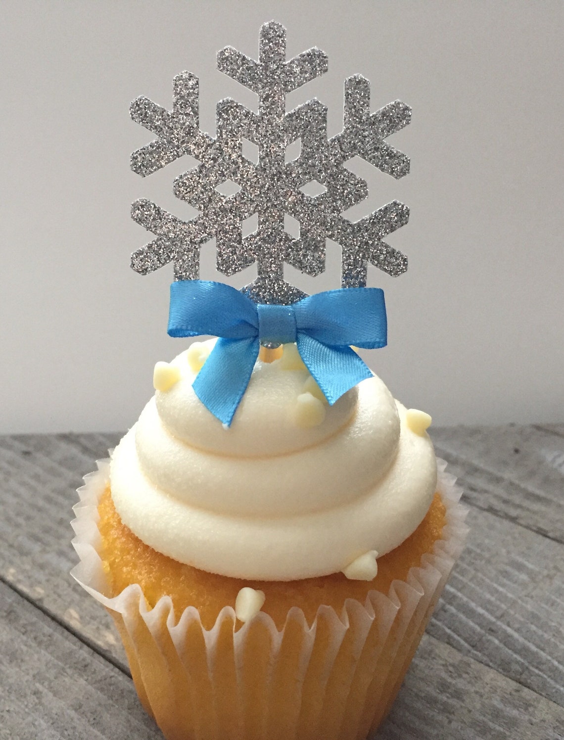 12 Silver Glitter Snowflake Cupcake Toppers With Bow Winter - Etsy