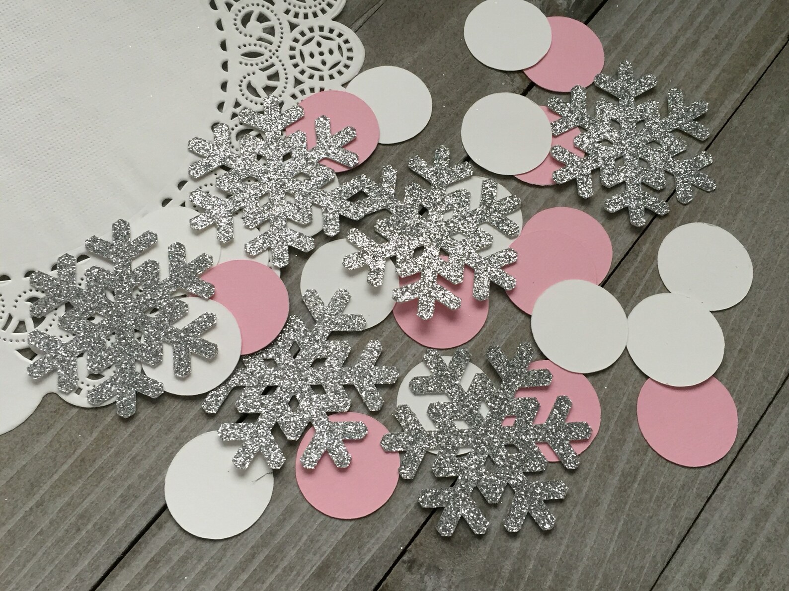 100 Silver Glitter Snowflakes With Pink and White Circle | Etsy