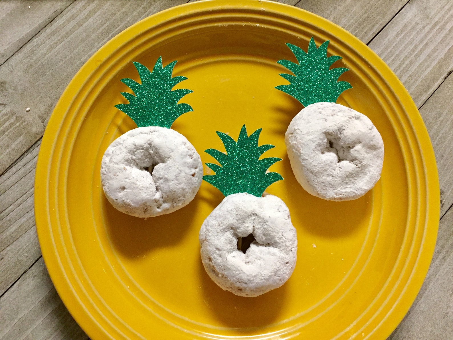 Pineapple Donut or Cupcake Topper Green Glitter Tropical - Etsy