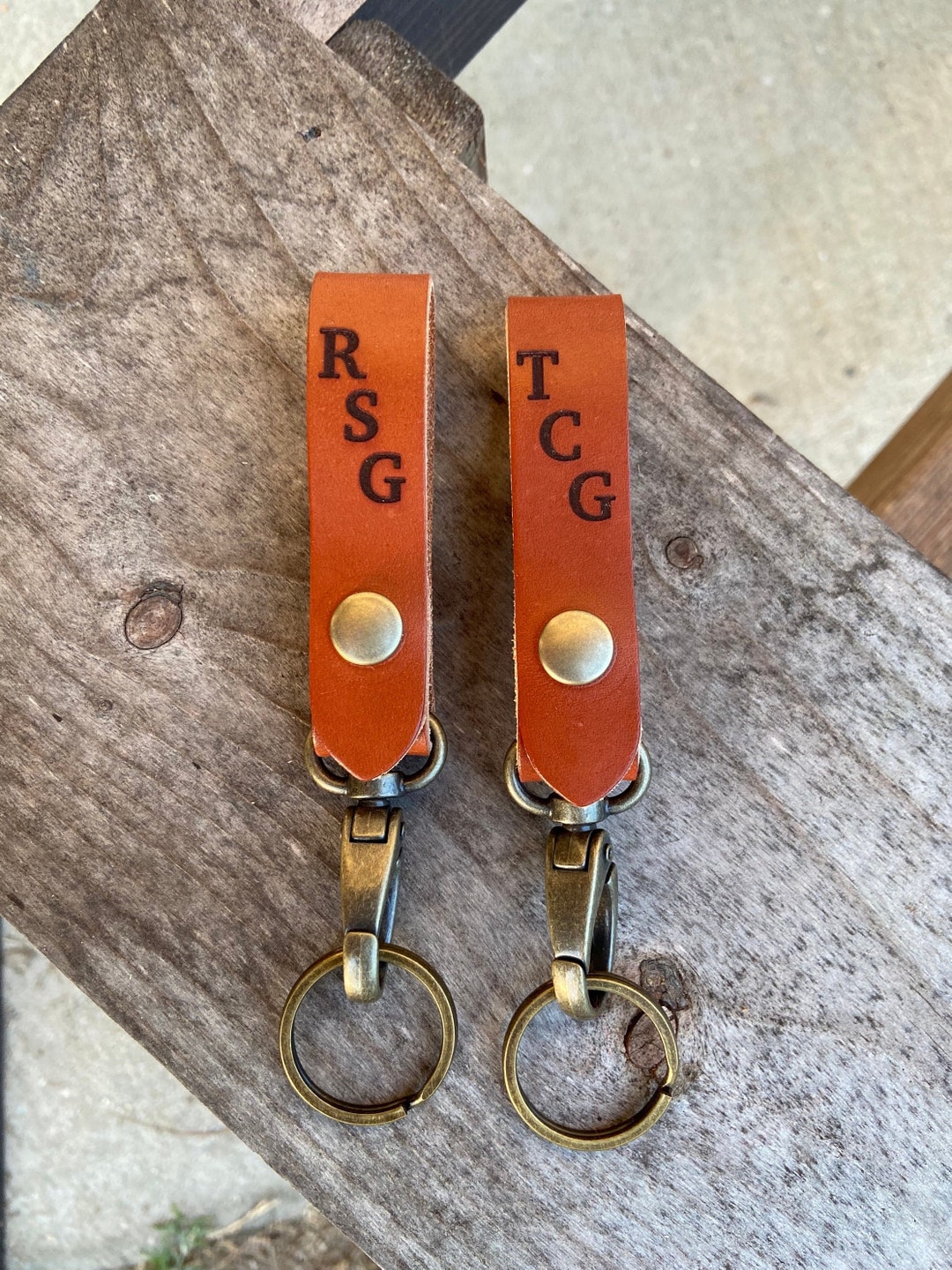 Leather Keychain | Personalized Key Fob With Snap | Groomsmen Gift - Etsy