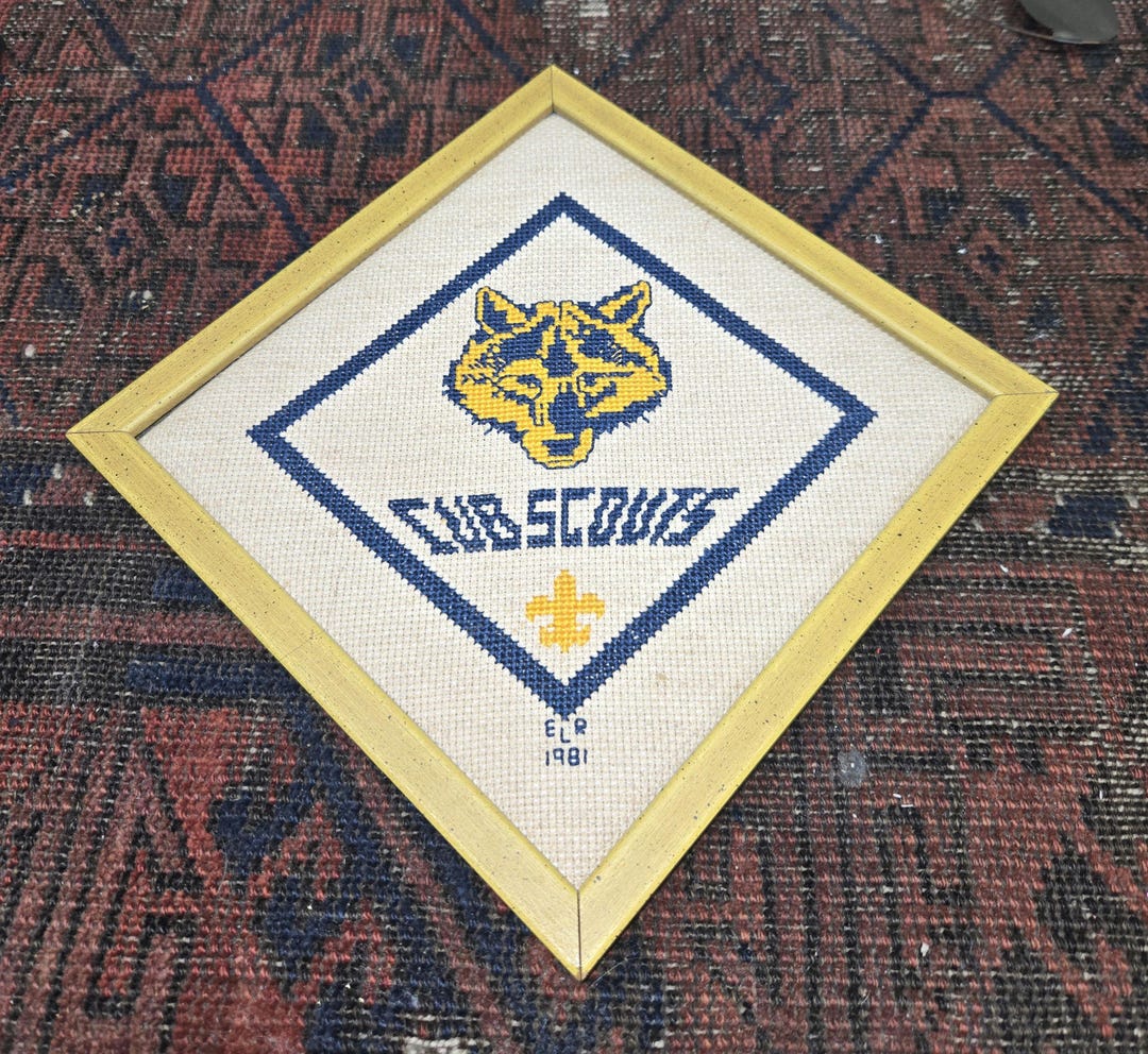 Vintage Cub Scouts Logo Framed Handmade Needlepoint Signed ELR 1981 - Etsy