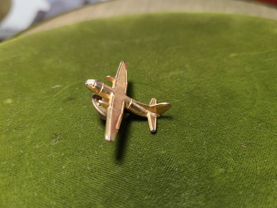 Rare Antique Aviation Gold Tone Flying Airplane Jet Lapel Pin - Etsy