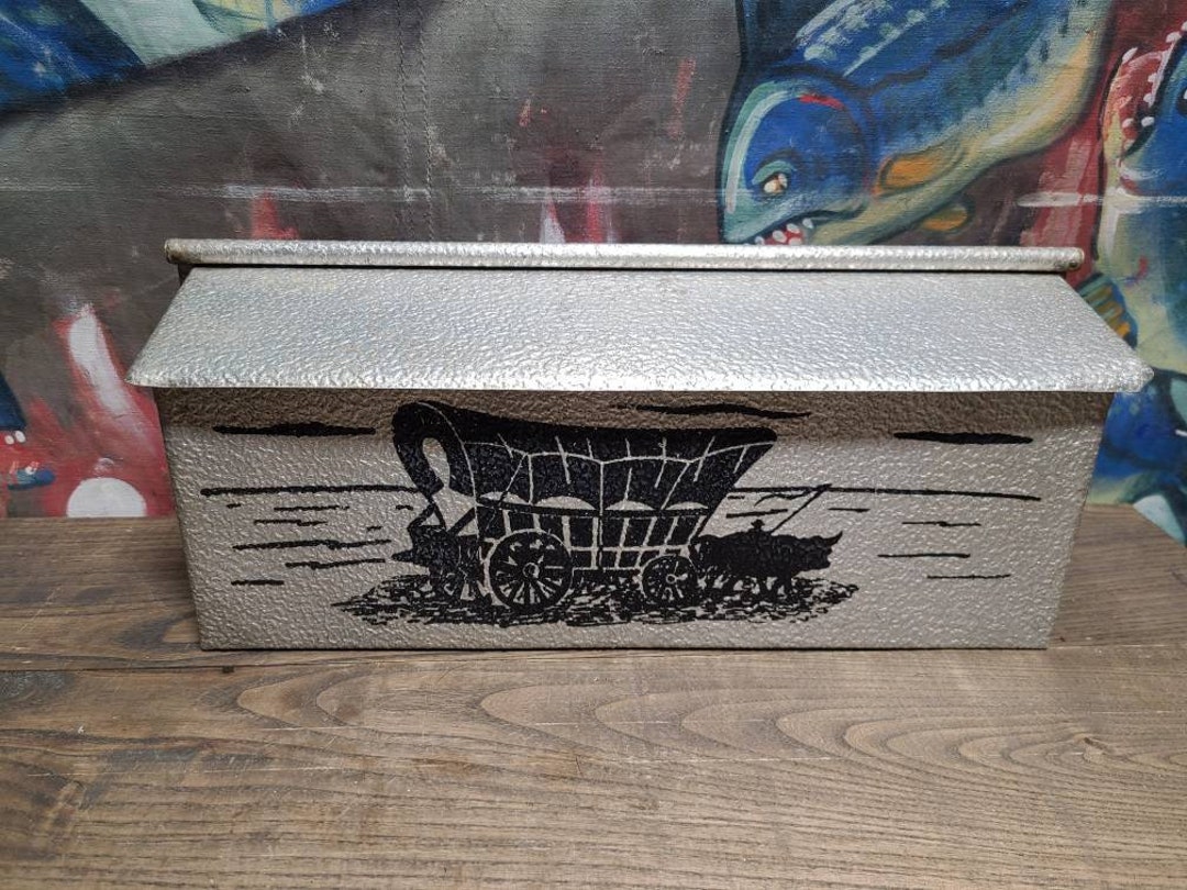 Darling Vintage Wall Mounted Hammered Aluminum US Mail Letter Mailbox ...