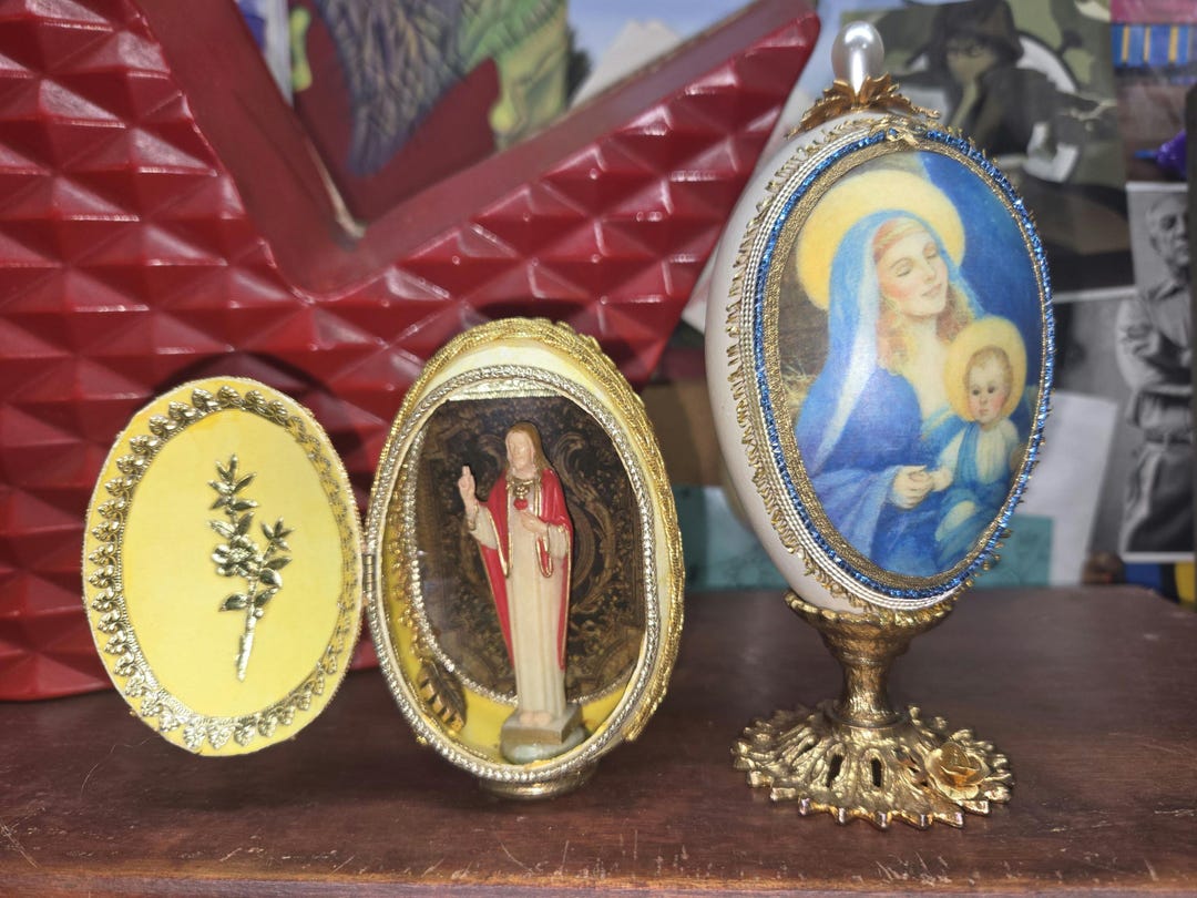 1960's Darling Set of Handcrafted Egg Religious Shrines Authentic ...