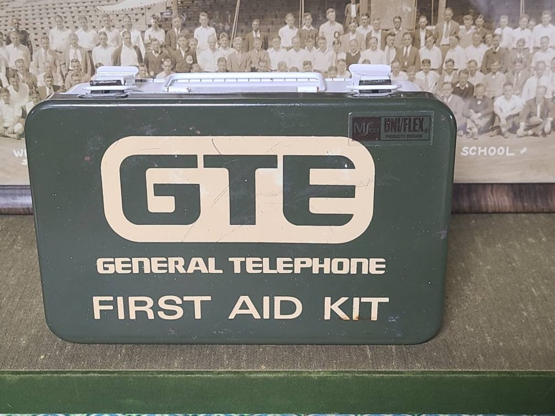 Cool Circa 1950's General Telephone GTE Advertising First Aid Kit Box ...