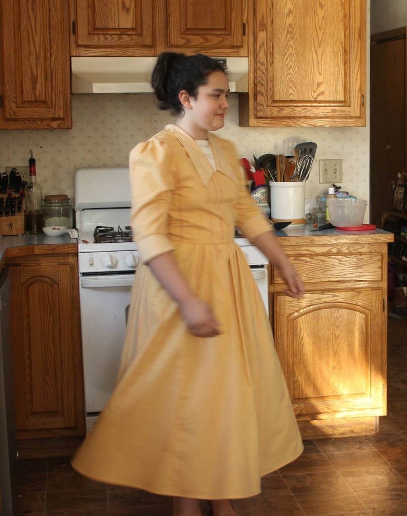 Everyday Princess Tiana Yellow Waitress Costume, Made to Order ...