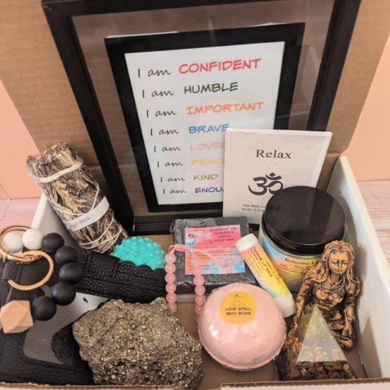 Subscription Boxes - Etsy