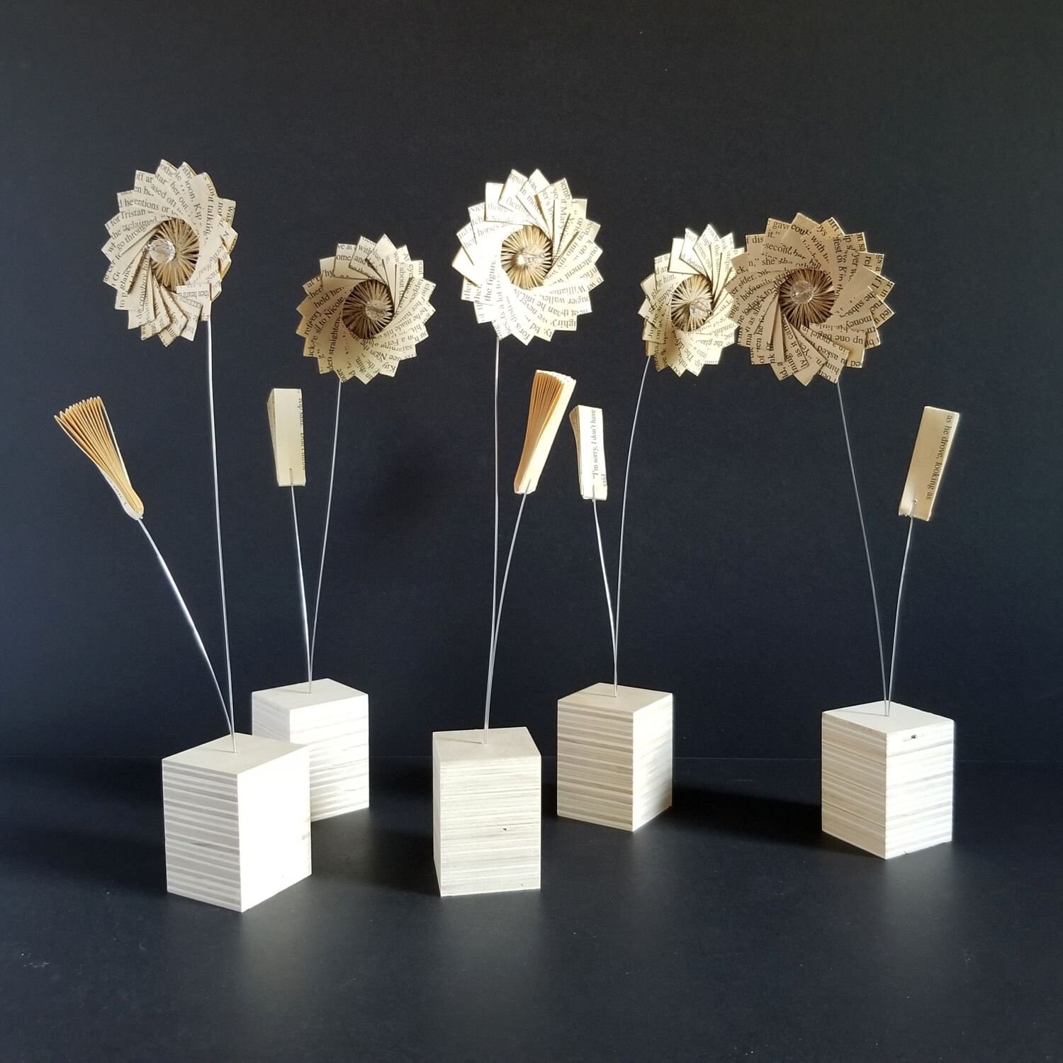 Paper Cog Flower Sculpture Recycled Book Paper Art Sculpture - Etsy.de