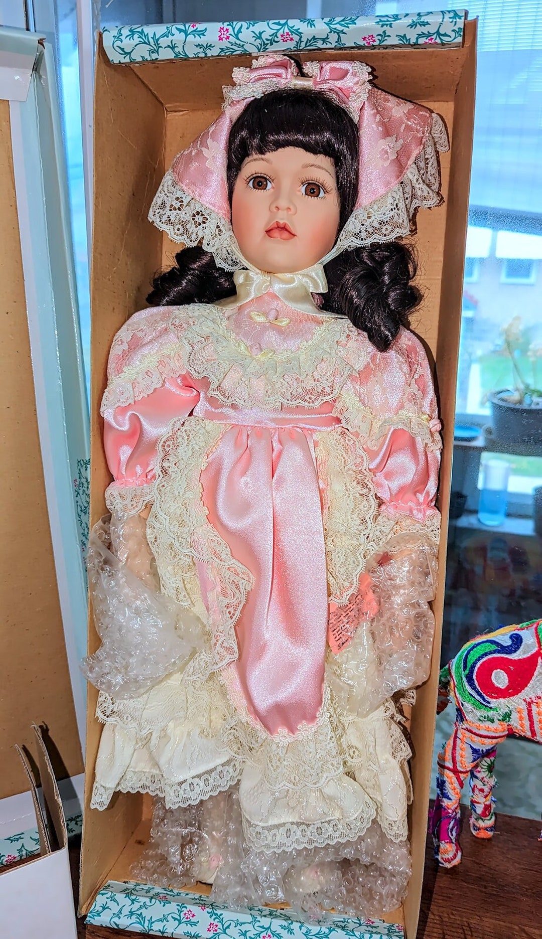 Show-stoppers Porcelain Doll BONNIE 22 Vintage IOB NM Pink Dress W ...