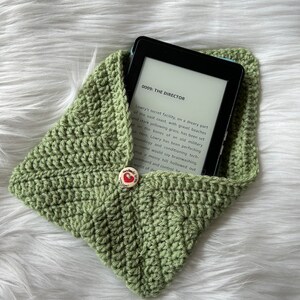 E-reader Pouch Crochet Pattern, Crochet Tutorial for E-reader Travel Pouch. Easy, Quick Crochet ...