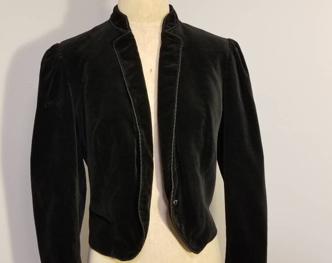 VICTORIAN VELVET JACKET Vintage Helene Straber 80's Black Velvet Riding ...