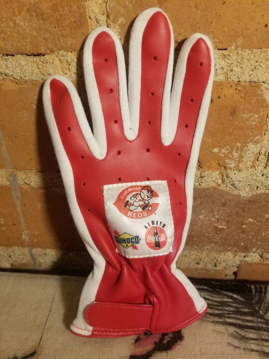 VINTAGE GOLF GLOVE // Red White Faux Leather Perforated Cincinnati Reds ...