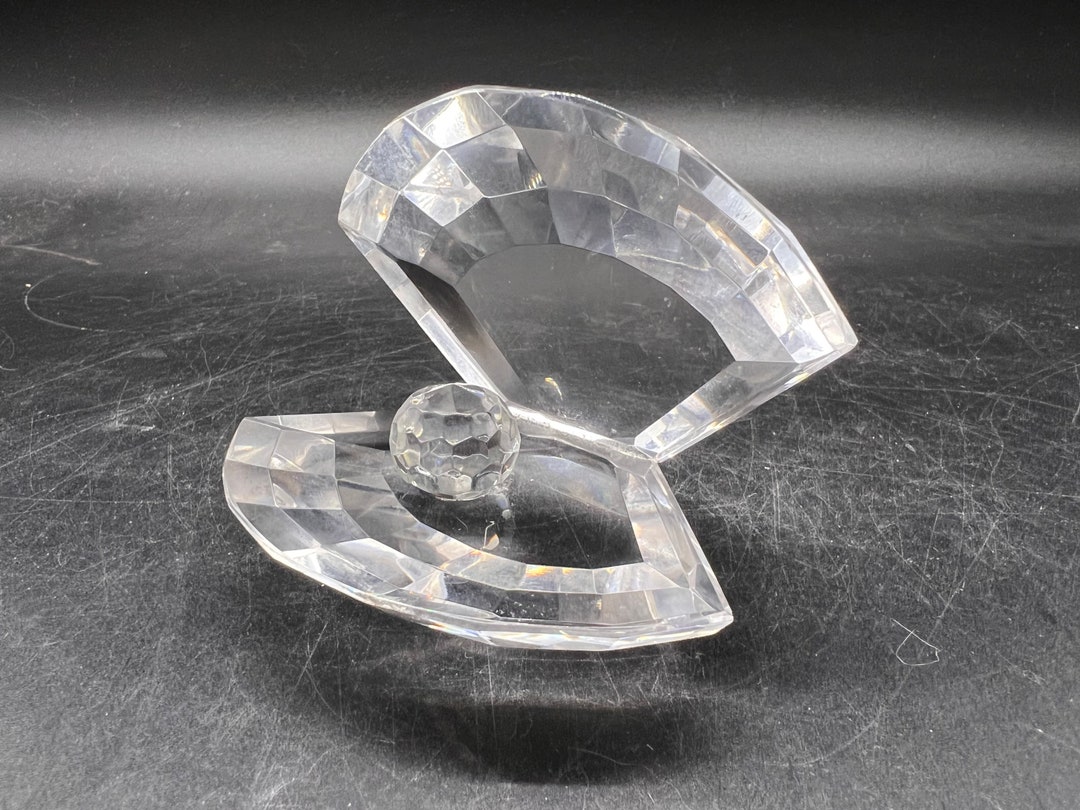 Faceted Crystal in the Style of Swarovski Oyster Shell Clamshell With ...