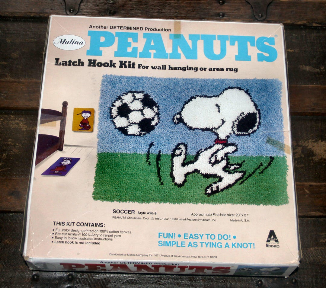 Peanuts, Snoopy, Soccer, Vintage C 1958, Malina Latch Hook Kit for Area ...