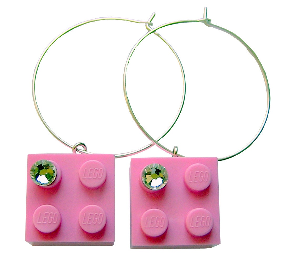 Light Pink LEGO® Brick 2x2 With a ‘diamond’ Color SWAROVSKI® Crystal on ...