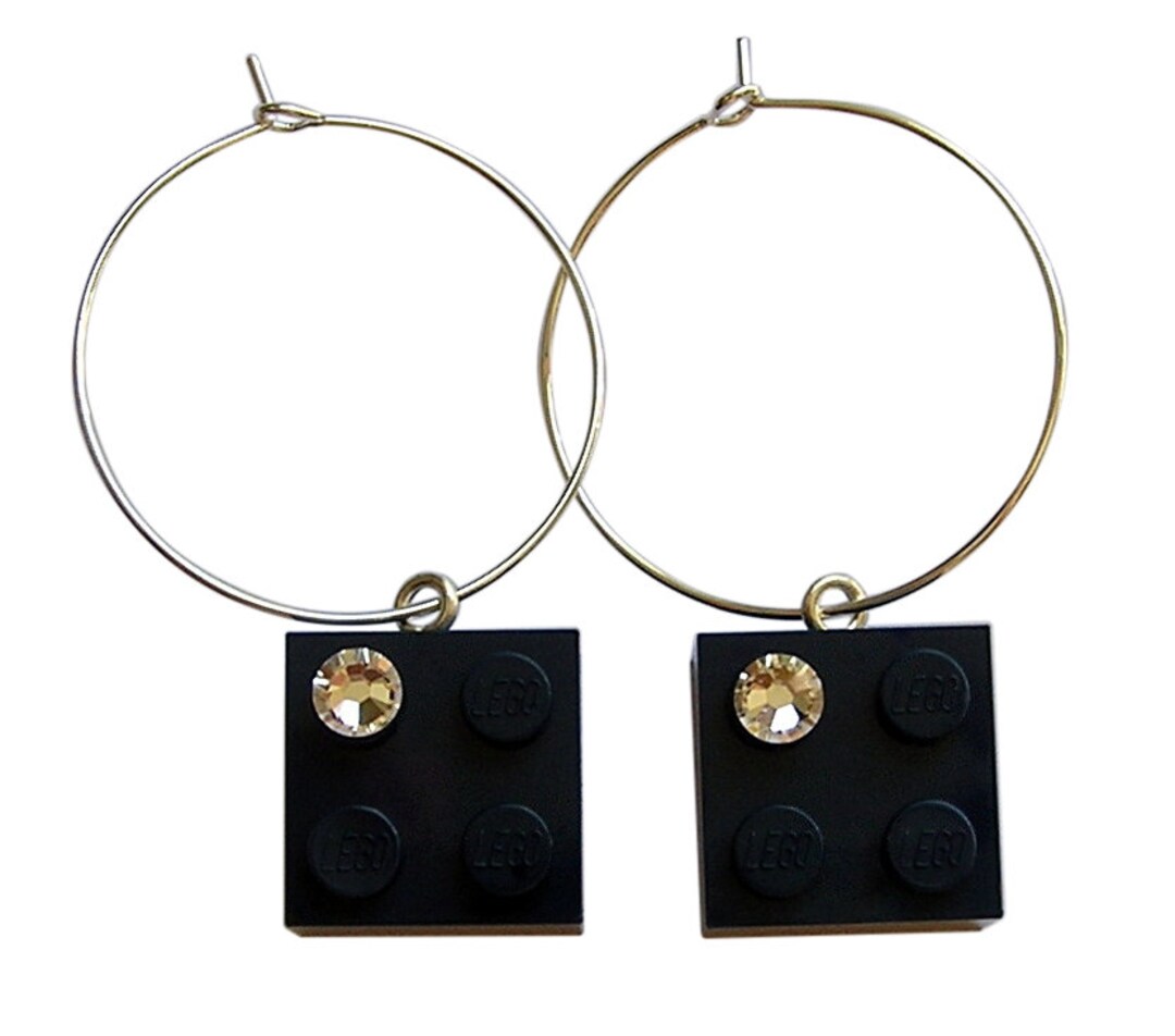 Navy Blue LEGO® Brick 2x2 With a ‘diamond’ Color SWAROVSKI® Crystal on ...