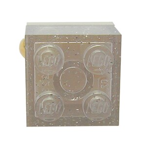 Glitter Transparent Clear LEGO® Brick 2x2 on a Silver/gold Plated ...