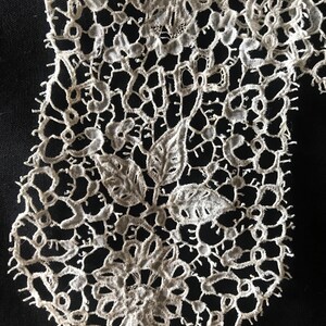 Irish Lace Lappet Carrickmacross Exquisite Work Flowers Tiny Shamrocks ...