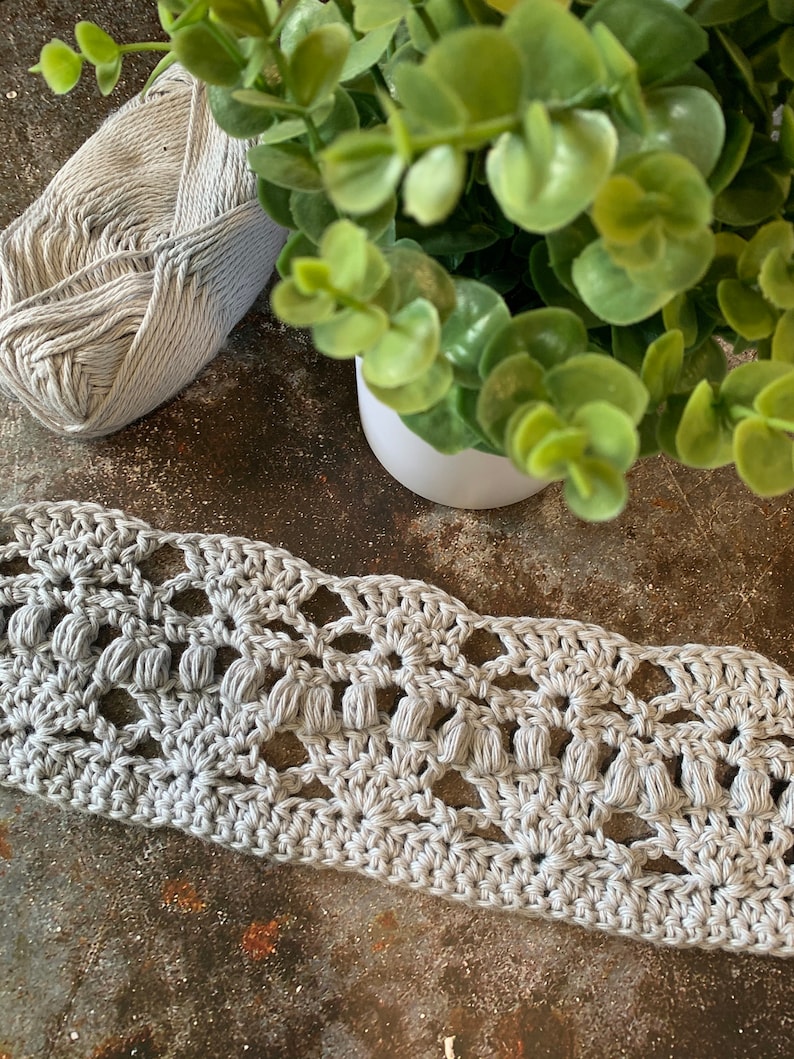 PATTERN ONLY Spring Tulip Table Runner Crochet PDF - Etsy