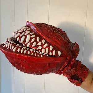 The Deadly Spawn Replica Hand Puppet. Working Puppet! Great Costume ...