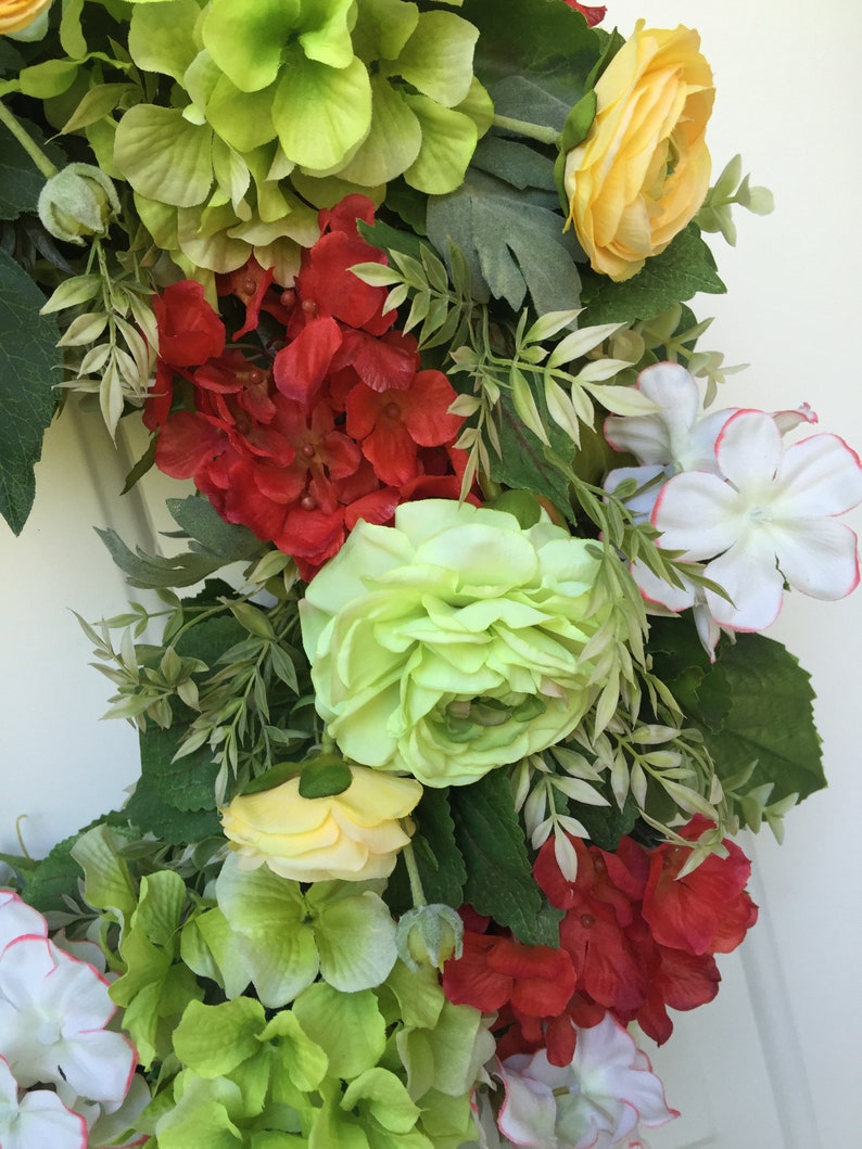 Red & Green Hydrangea with Yellow Ranunculus Wreath | Etsy