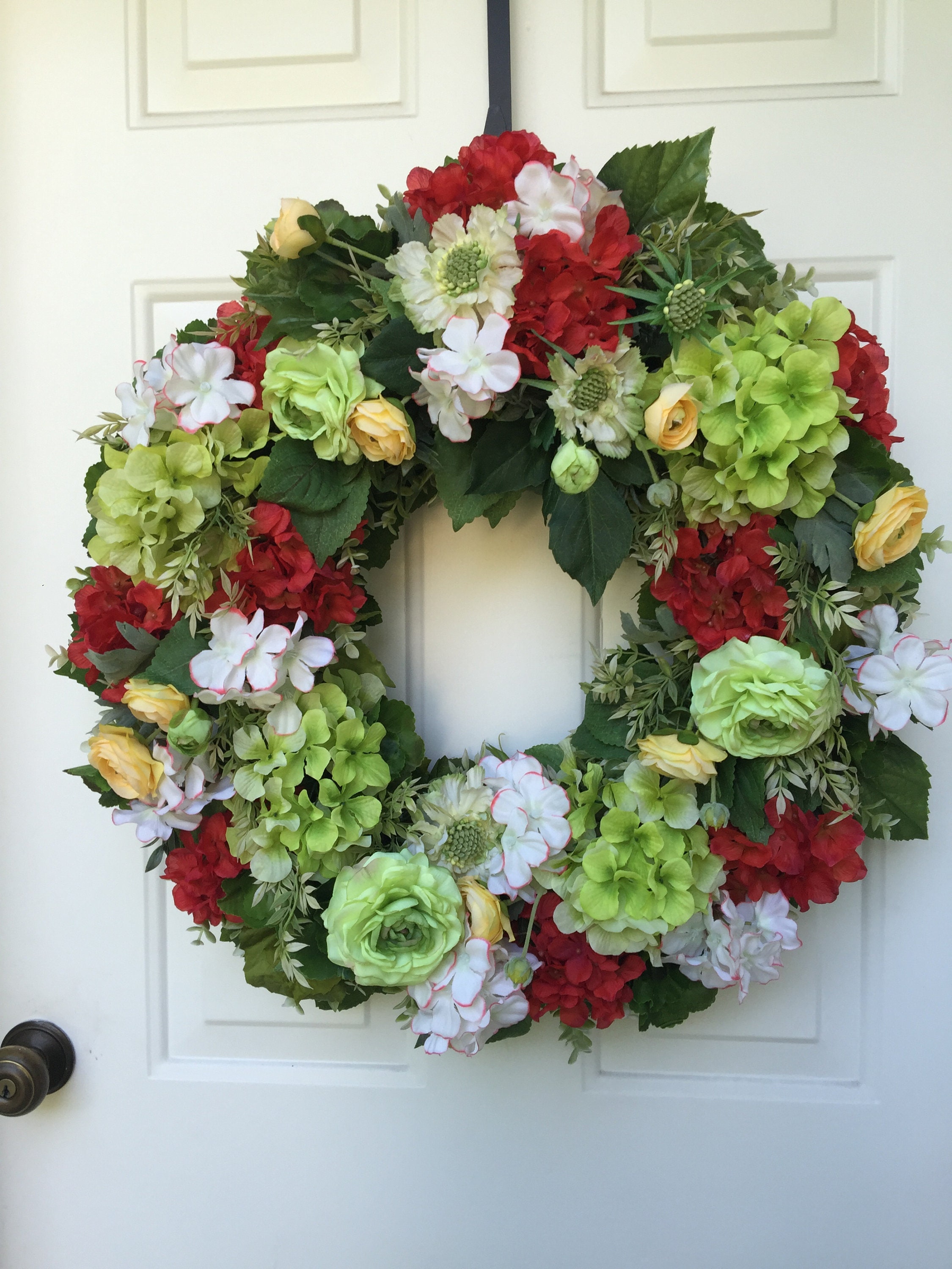 Red & Green Hydrangea With Yellow Ranunculus Wreath - Etsy