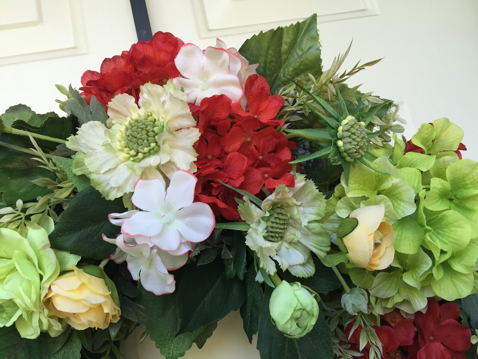 Red & Green Hydrangea With Yellow Ranunculus Wreath - Etsy