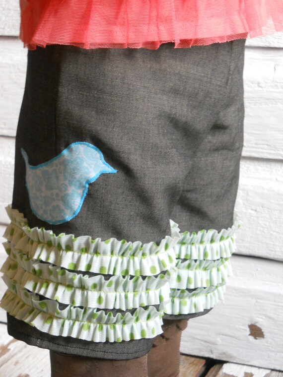 Items similar to Girls Cropped Petty Pants/Capri with Blue Bird on Etsy