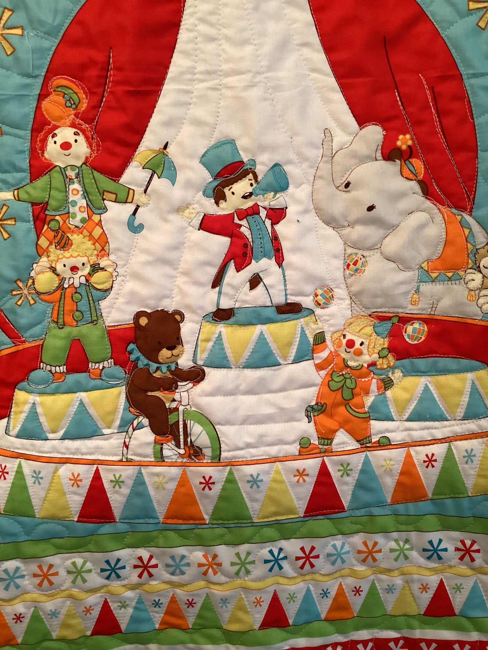 Circus Quilt Baby Quilt or Toddler Gift Circus Nursery - Etsy