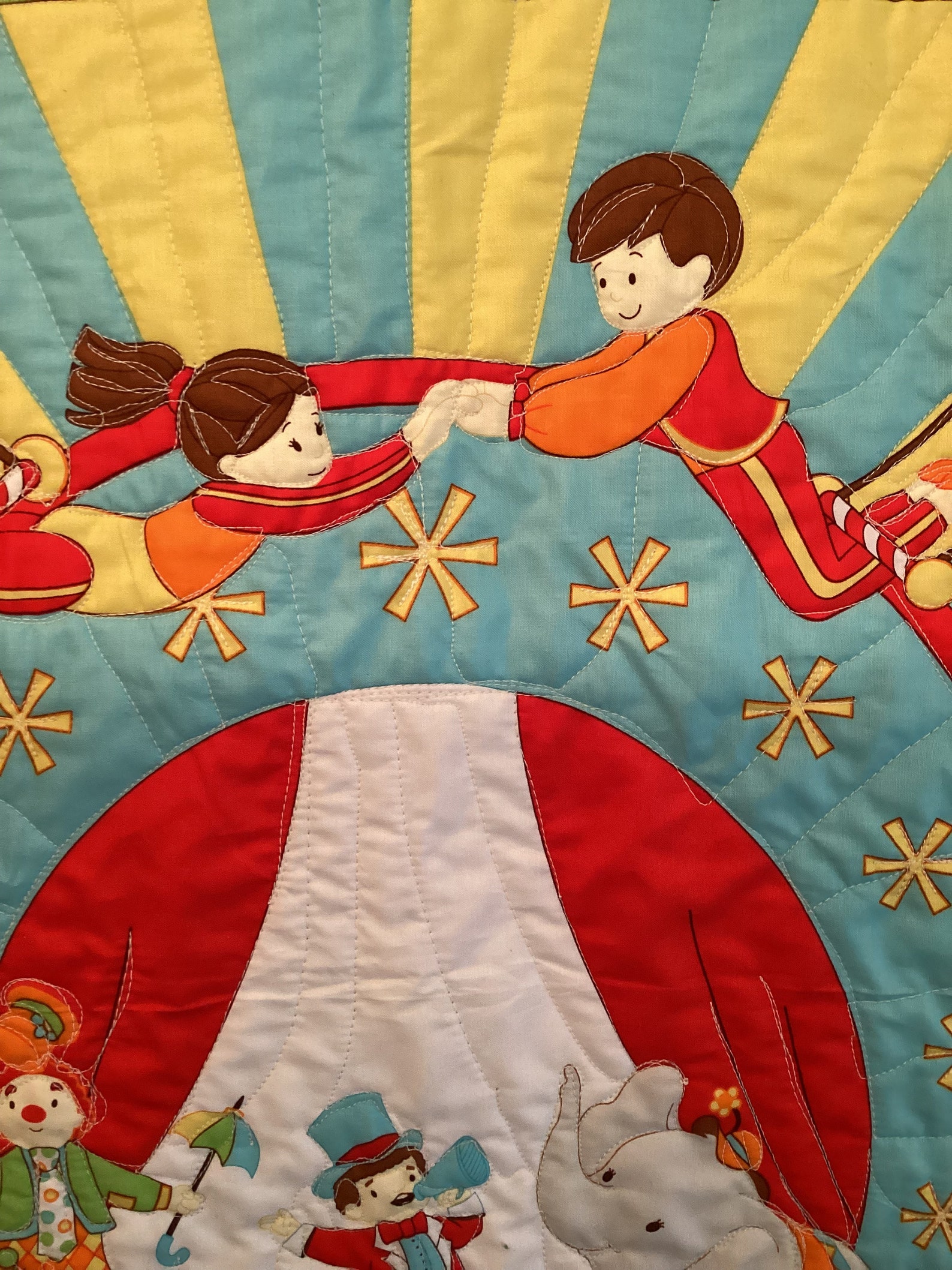 Circus Quilt- Baby Quilt or Toddler Gift - Circus Nursery Décor - 34 ...