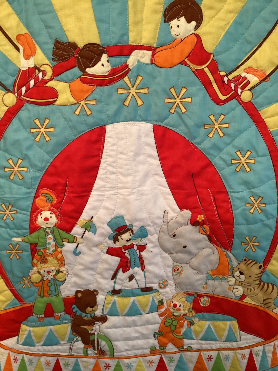 Circus Quilt Baby Quilt or Toddler Gift Circus Nursery - Etsy