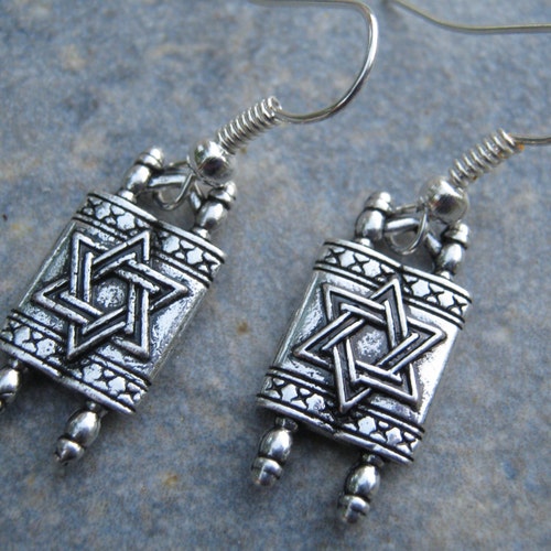 Personalized Torah Necklace Star of David Necklace Jewish - Etsy